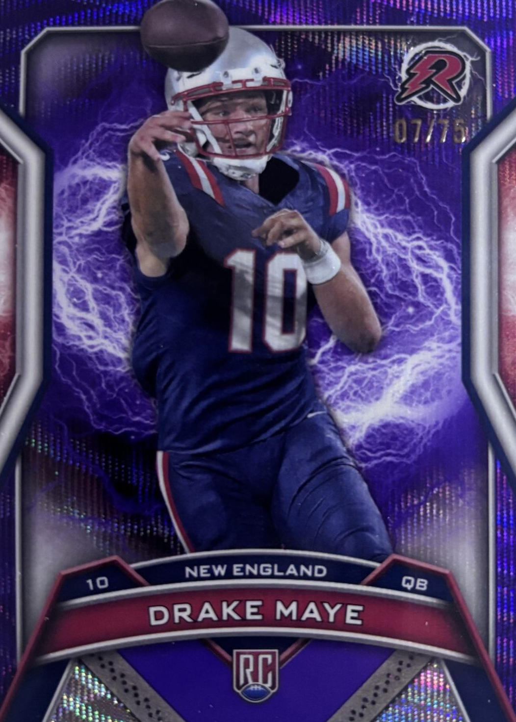 Drake Maye 2024 Topps Resurgence #164 Purple Surge Refractor /75 Price ...