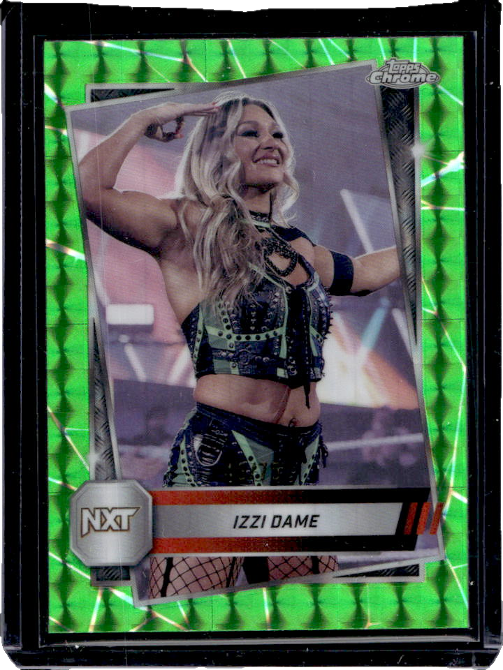 Izzi Dame 2025 Topps Chrome WWE #55 Neon Green Geometric Refractor /75 ...