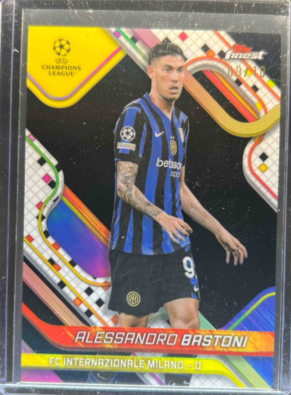 Alessandro Bastoni 2024 Topps Finest UEFA Club Competitions #62 Black ...