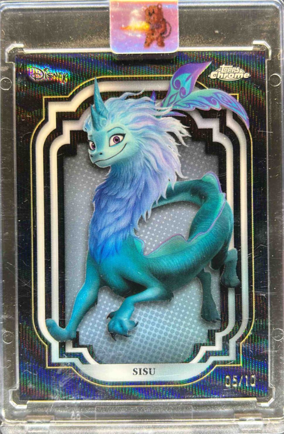 Sisu 2024 Topps Chrome Disney #175 Black Wave Refractor /10 Price Guide ...